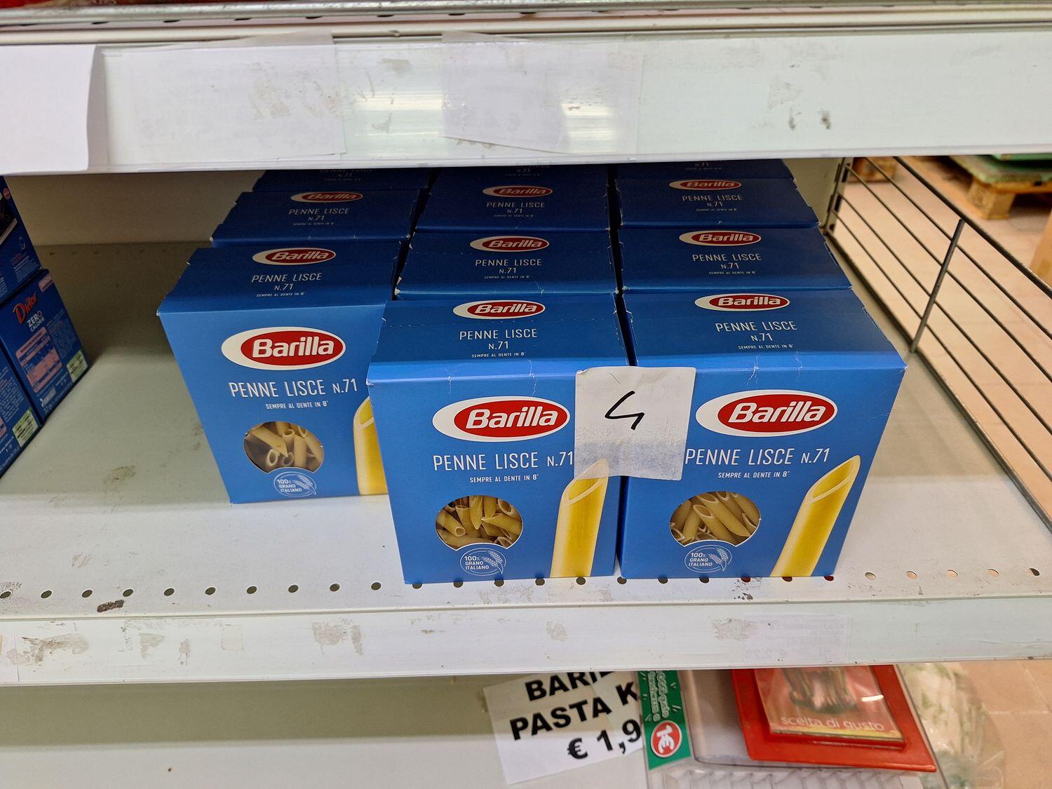 Lotto Alimenti vari e articoli cucina