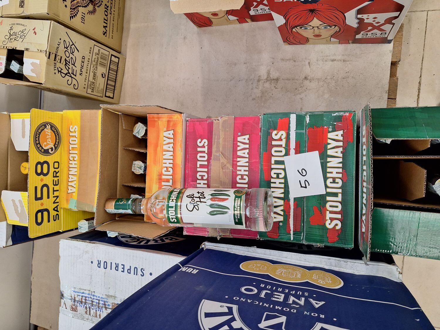 Lotto Alimenti vari e articoli cucina