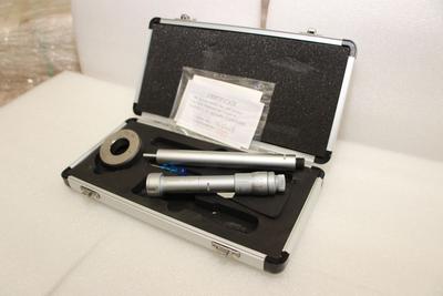 Lot Internal 3-point micrometer