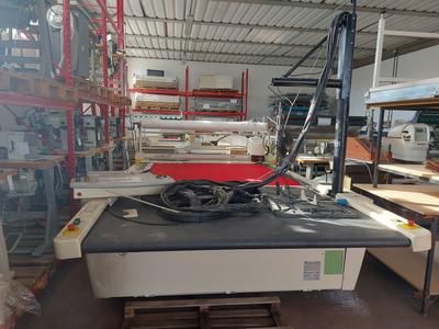 Lot Lectra Automatic Cutting System