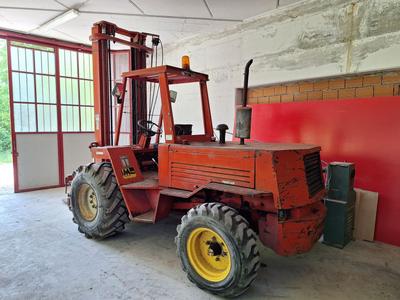 Lot Manitou Forklift Truck MC40 FC