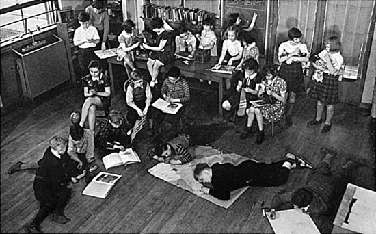 JOHN DEWEY Y SU PEDAGOGÍA PROGRESISTA by chelitabarrero - Infogram