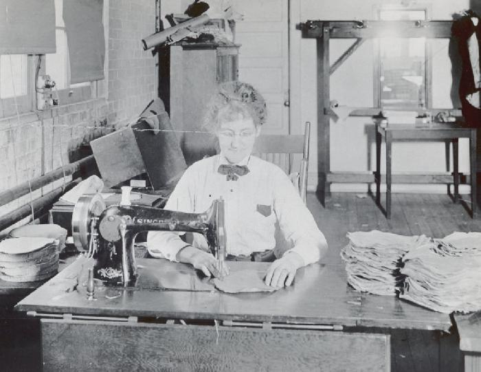 THE ROLE OF WOMEN DURING THE GOLD RUSH by goldrush123 - Infogram