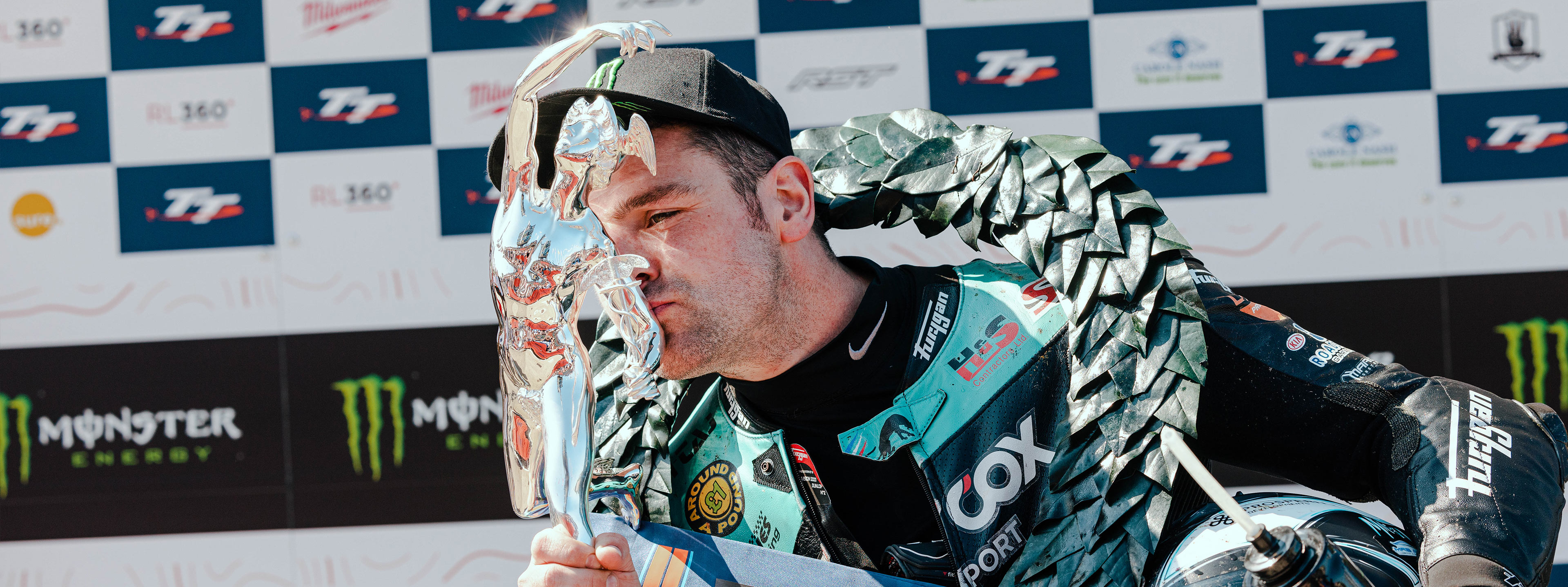 Isle of Man TT Races© - Can Dunlop Make History at TT 2023? | Isle of ...