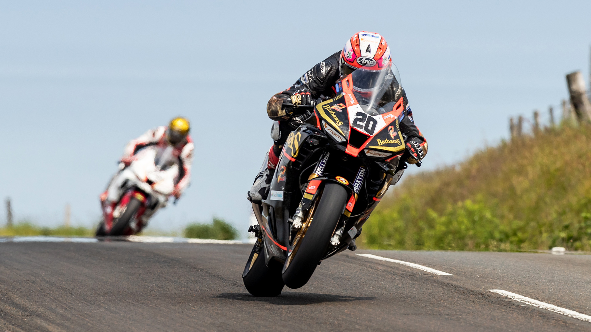 Isle of Man TT Races© - Bathams Racing for Big Bike Success | Isle of ...