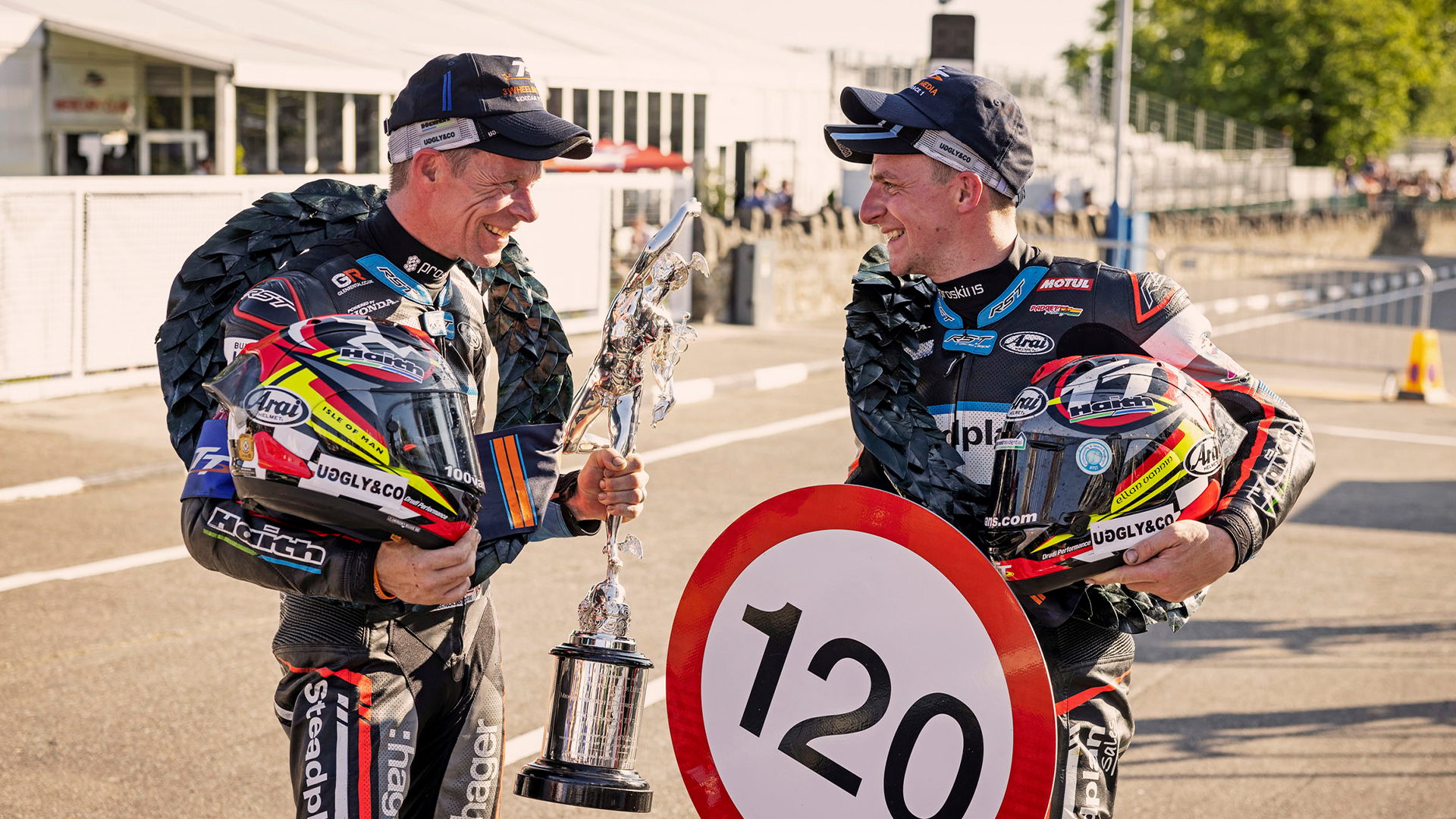 Isle of Man TT Races© - Isle of Man TT Races | Lap and Race Records