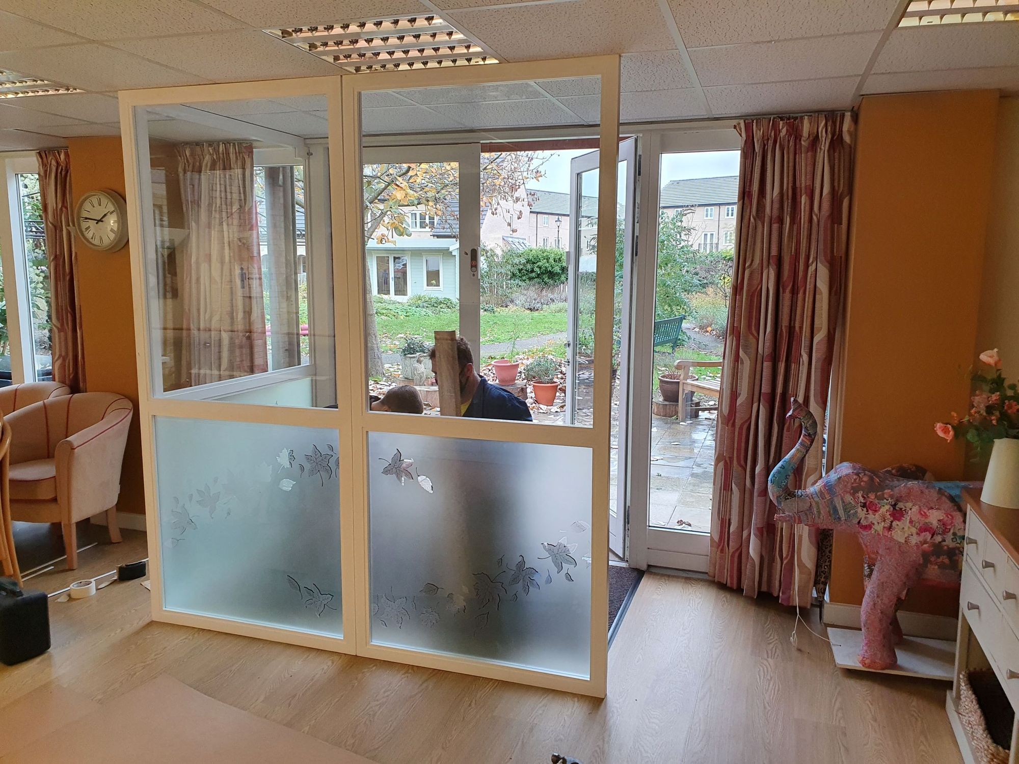 Covid-secure visiting booth installed at Cambridge care home ...