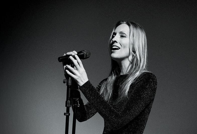 Cornwall singer Janice M to run virtual singing classes during lockdown ...