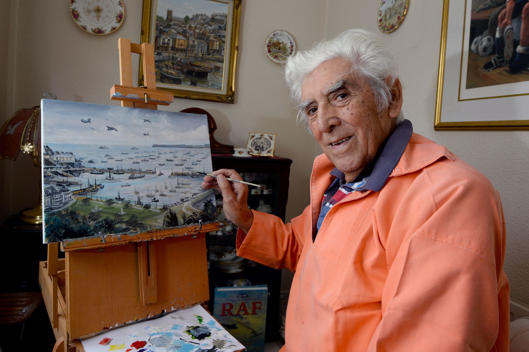 Chance to say goodbye to Brixham artist Bill, who painted for royalty ...