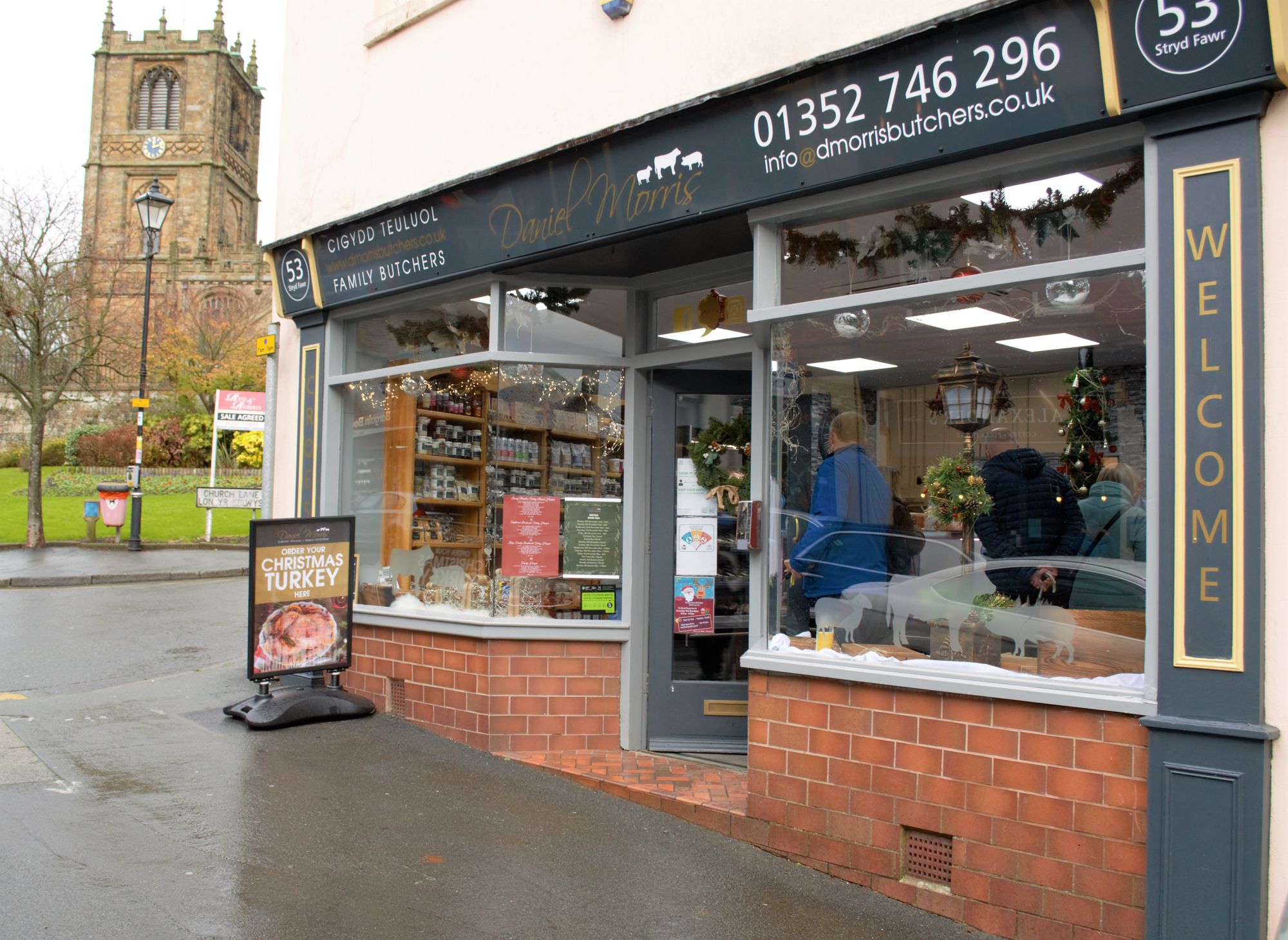 Twelve local businesses celebrate their first Christmas in Mold town ...
