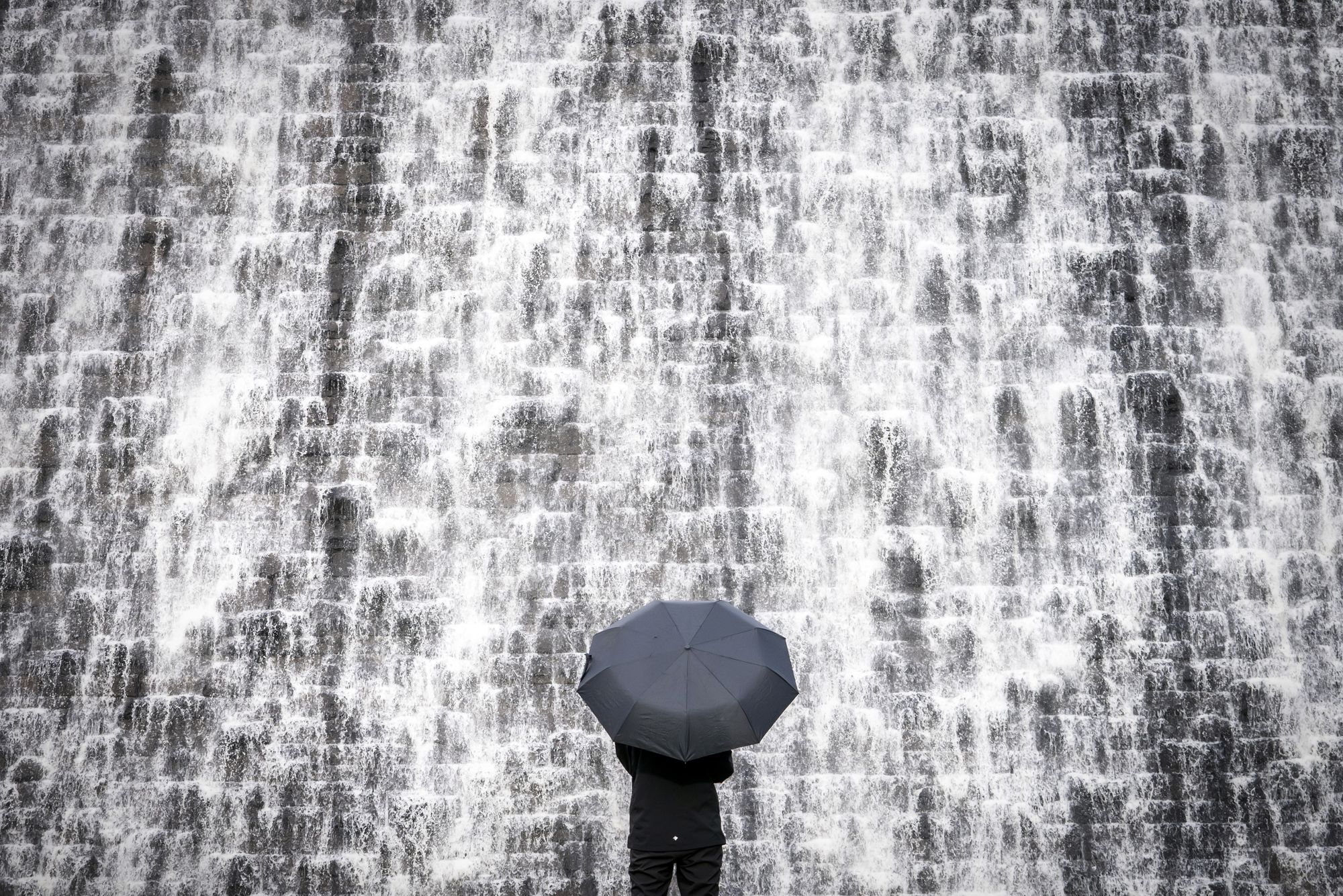 Drivers warned of dangers of very high winds as two named storms ...