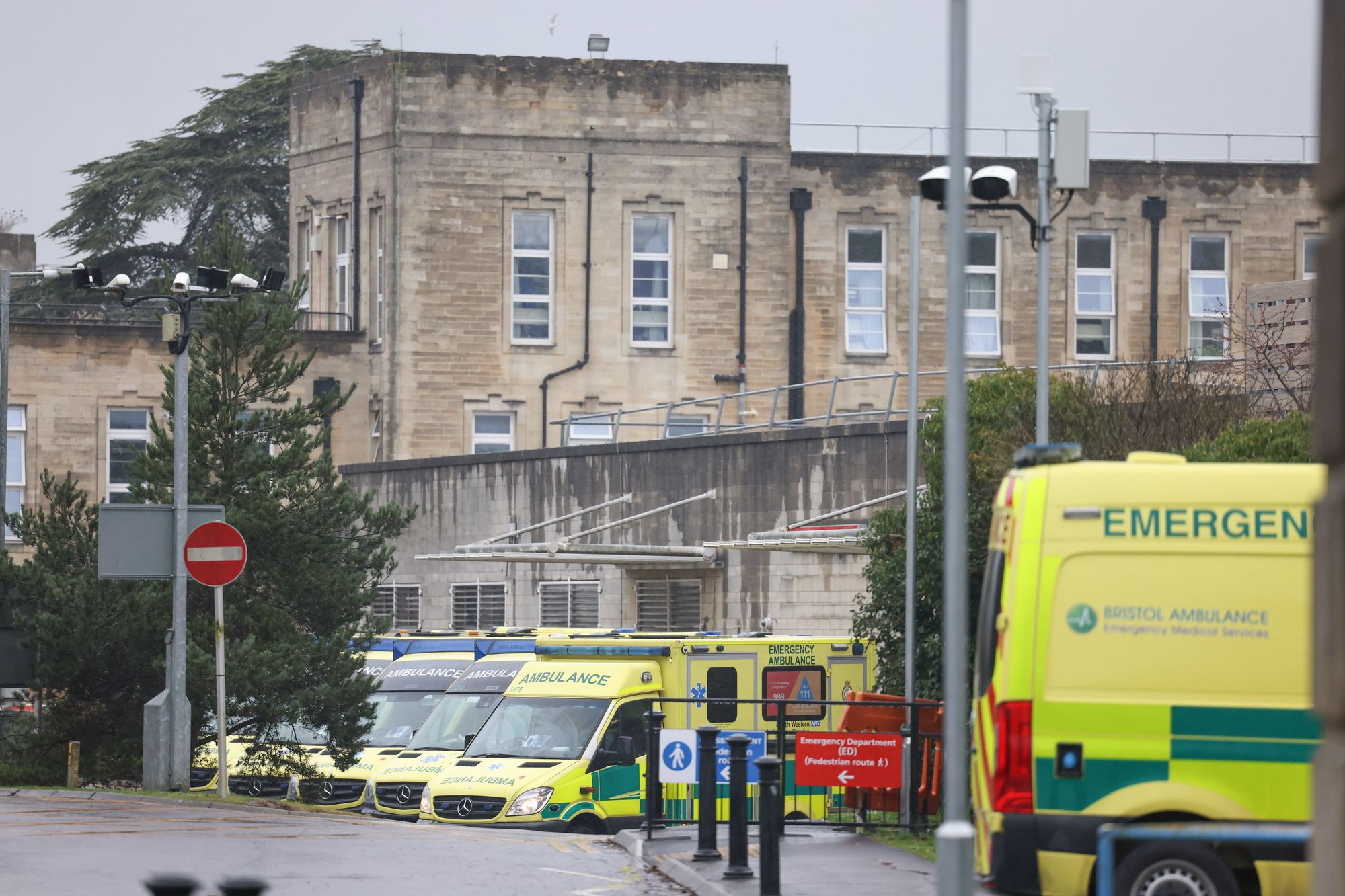 Latest Figures For Ambulance Handover Delays In England National latest-figures-for-ambulance-handover-delays-in-england-national