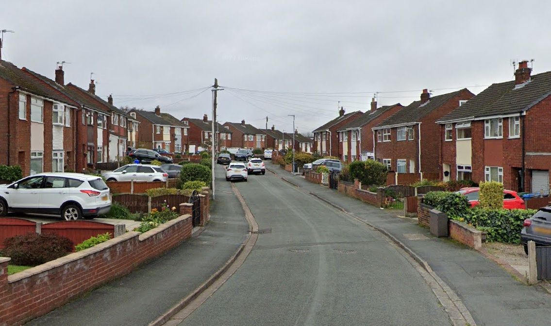 Arson probe in Runcorn after car and van torched | InYourArea News