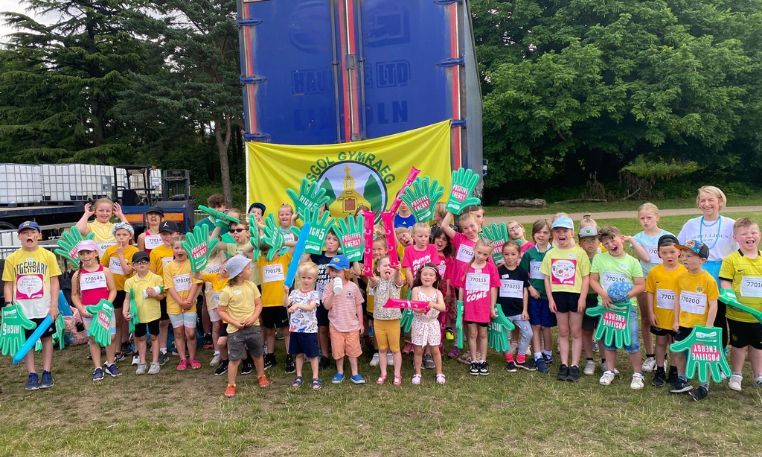 Cwm Gwyddon Primary pupils Race for Life to raise money for much-loved ...