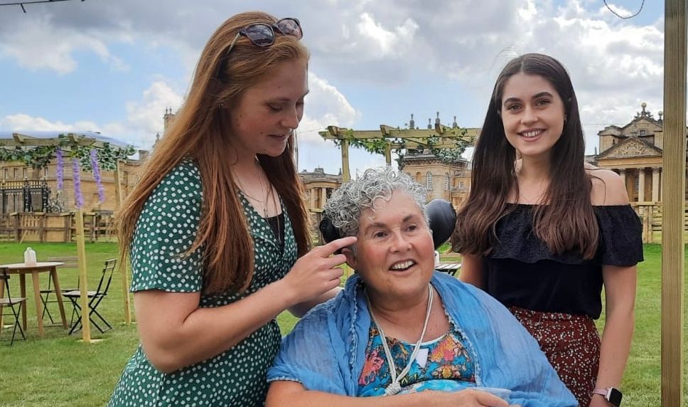 Thatcham woman to run the London Marathon in memory of her mum ...