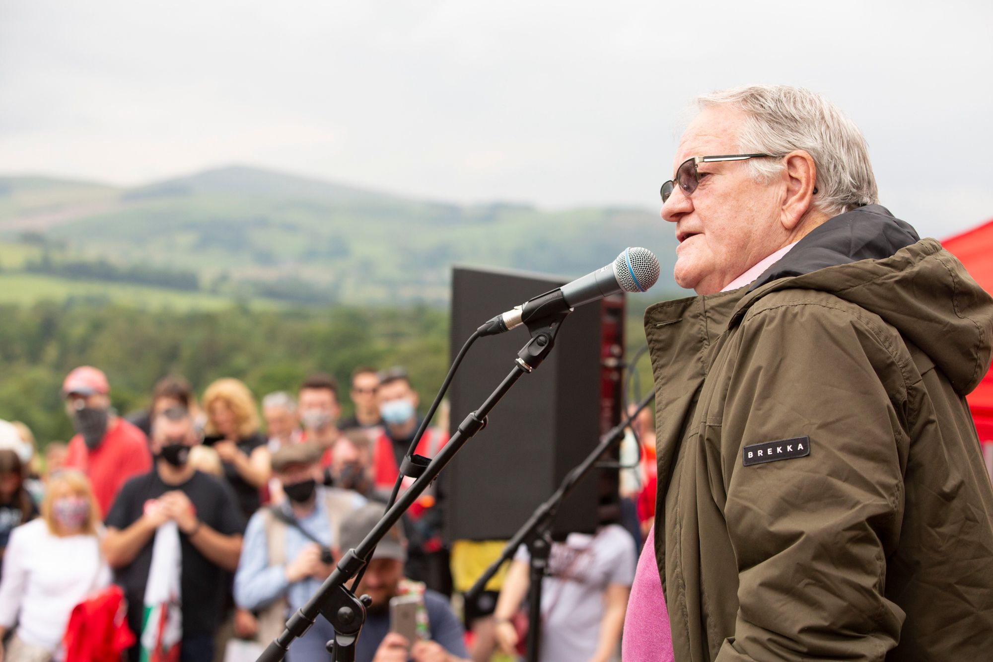Dafydd Iwan to speak at Carmarthen rally calling for Government action ...