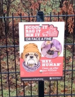 New dog fouling signs installed at Middleton park