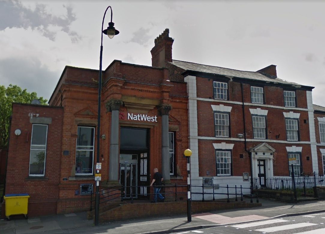 Decision to shut Runcorn bank 'not taken lightly' | InYourArea News
