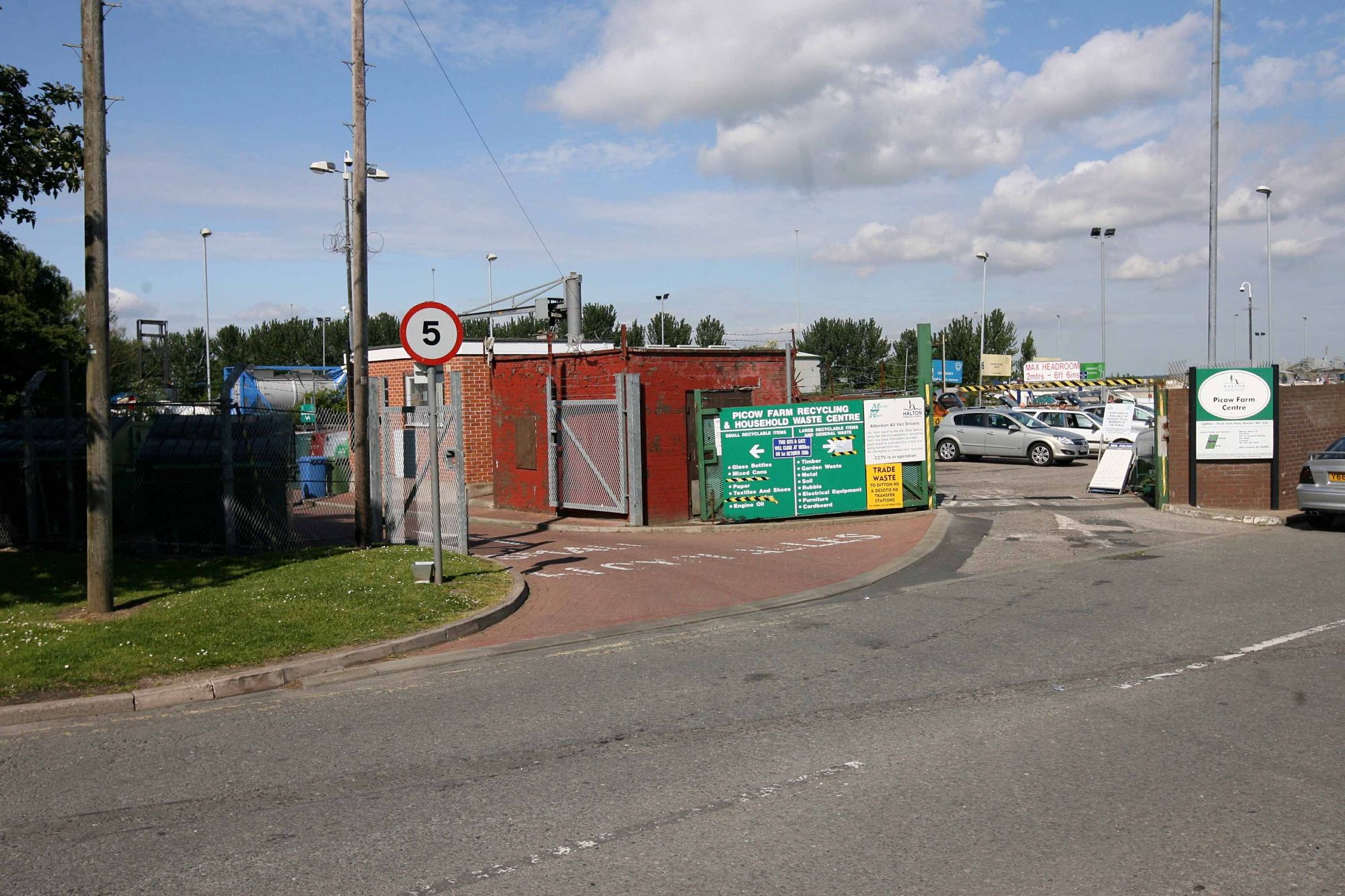 Longer hours for Widnes and Runcorn recycling and waste centres ...