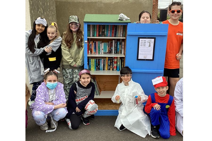 Wickes' donation will help Farnborough school with lending library ...