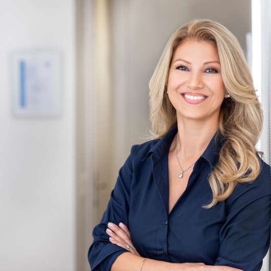 Manila Valipour Zonooz - Zahnärztin in Düsseldorf