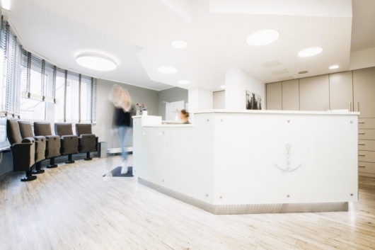 Dr. med. dent. Tim Hanke - Zahnarzt, Fachzahnarzt für Oralchirurgie Hamburg