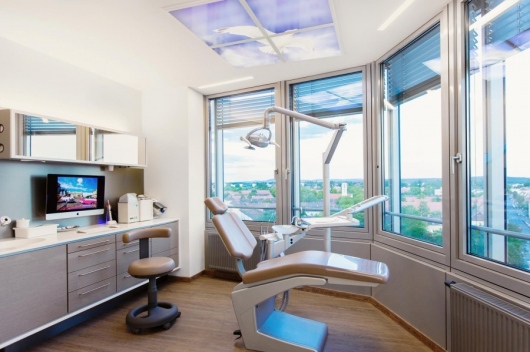 Dr. med. dent. Antje Erler - Zahnarzt Freilassing