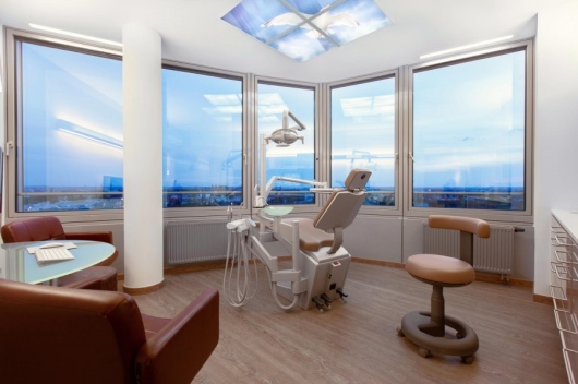 Dr. med. dent. Antje Erler - Zahnarzt Freilassing