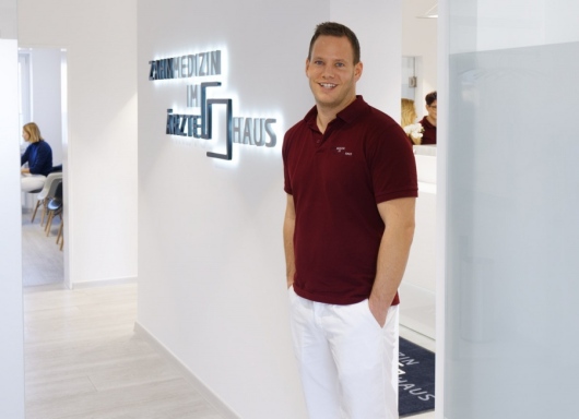 Dr. med. dent. (D.M.D) Oliver Spitz - Zahnarzt Rosenheim