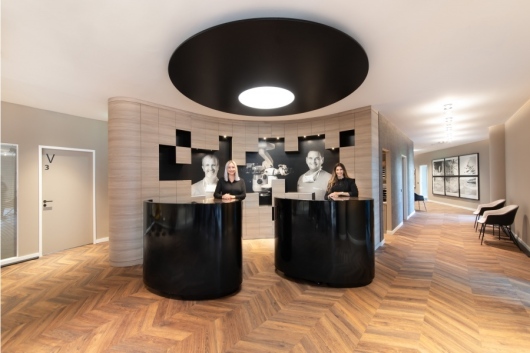 Dr. med. Detlev R.H. FWCRS Breyer - Augenarzt in Düsseldorf