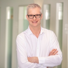 Priv.-Doz. Dr. Dr. Oliver Seitz - Mund-Kiefer-Gesichtschirurg Hanau