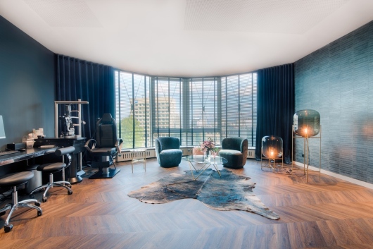 Dr. med. Detlev R.H. FWCRS Breyer - Augenarzt in Düsseldorf