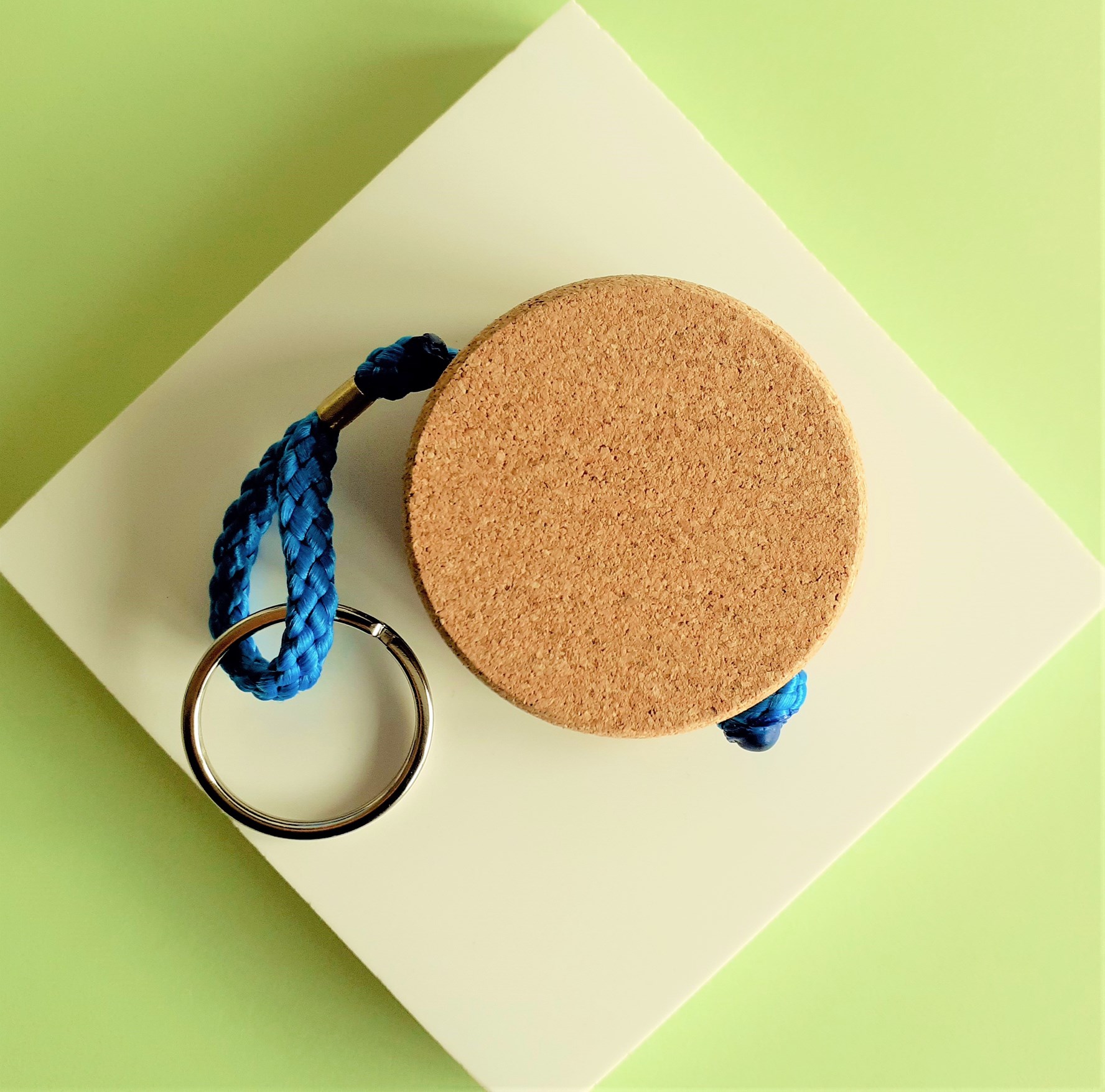 Flat Floating Cork Keyring with chain - Plain