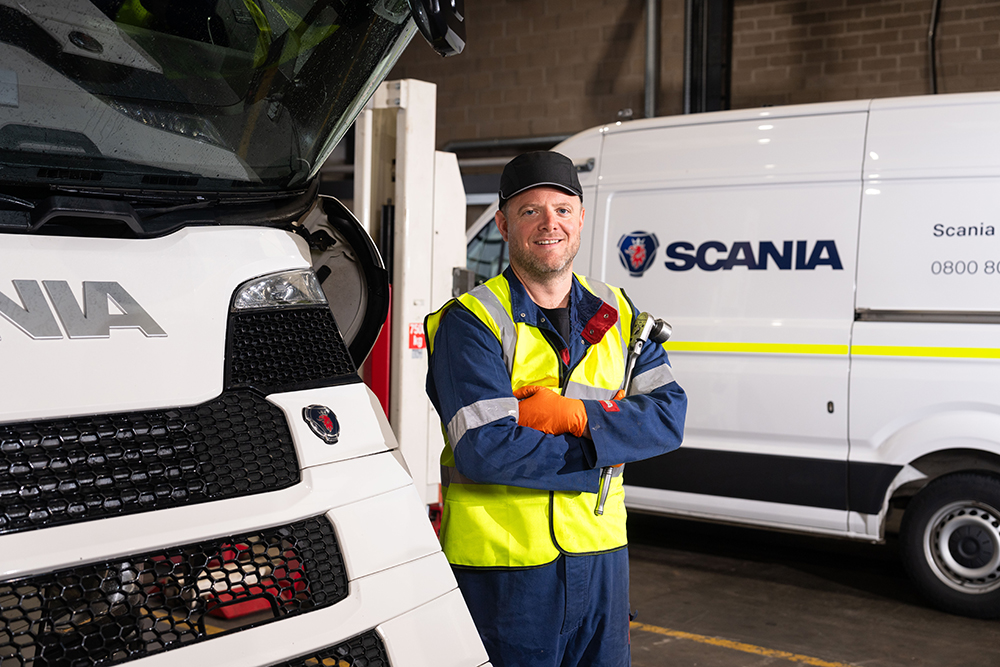 Scania Dundee's Brian McGibbon is named 2025 Scottish irtec Engineer of ...