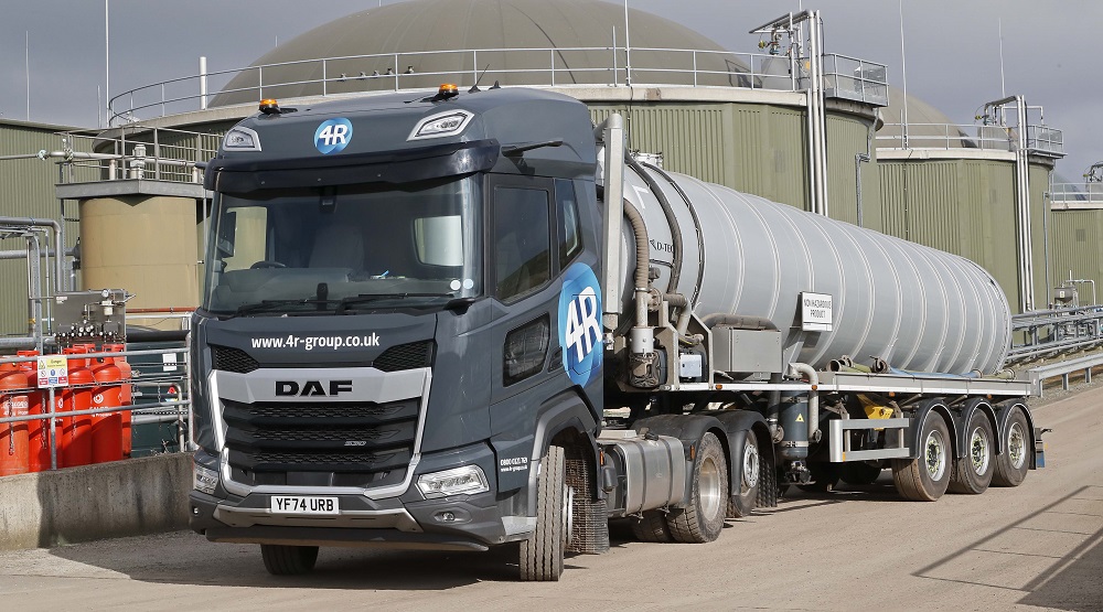 Five new DAF XF 6x2 tractors for 4R Group - News - Commercial Motor