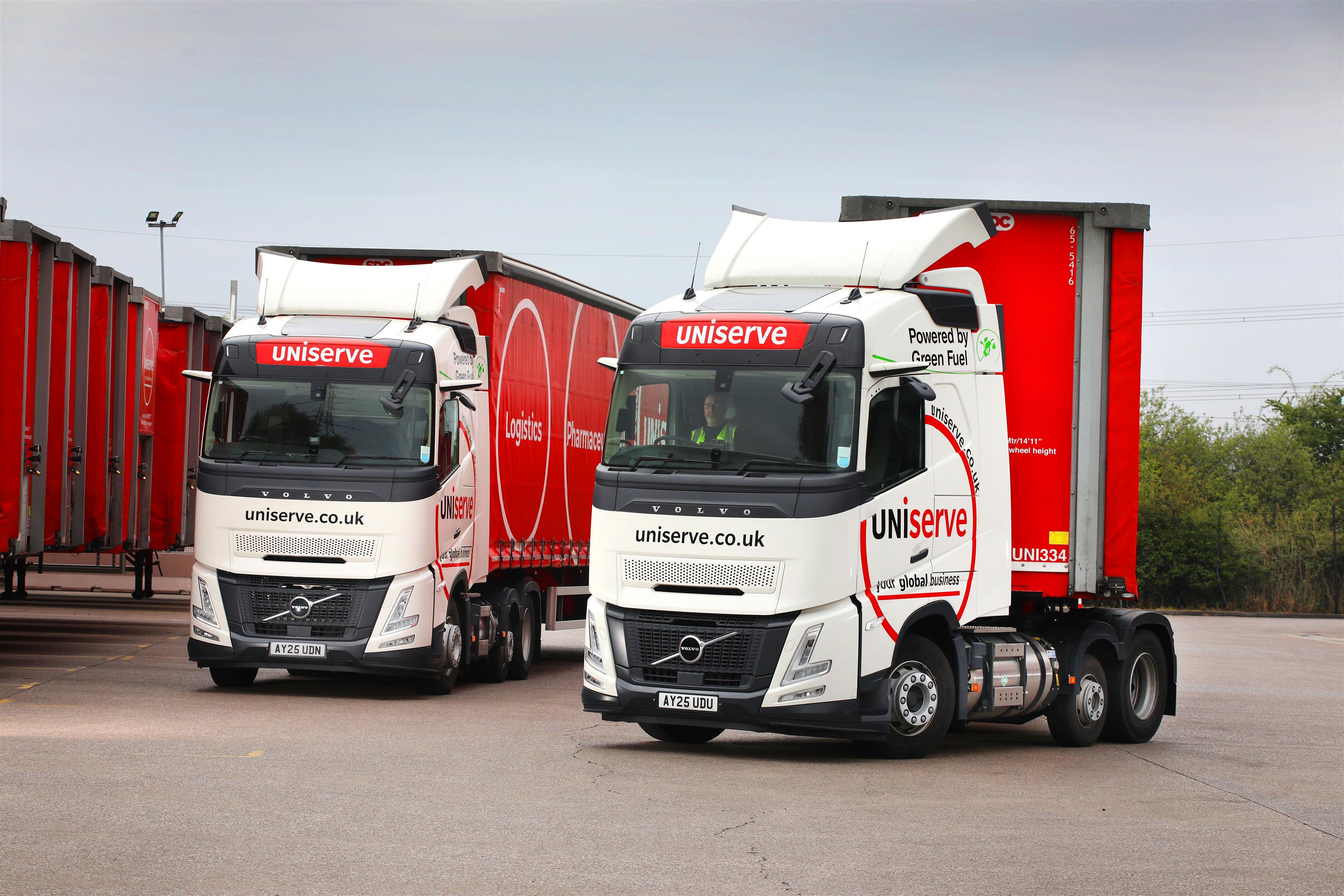 Ten LNG Volvo FH Aeros join Uniserve fleet - News - Commercial Motor