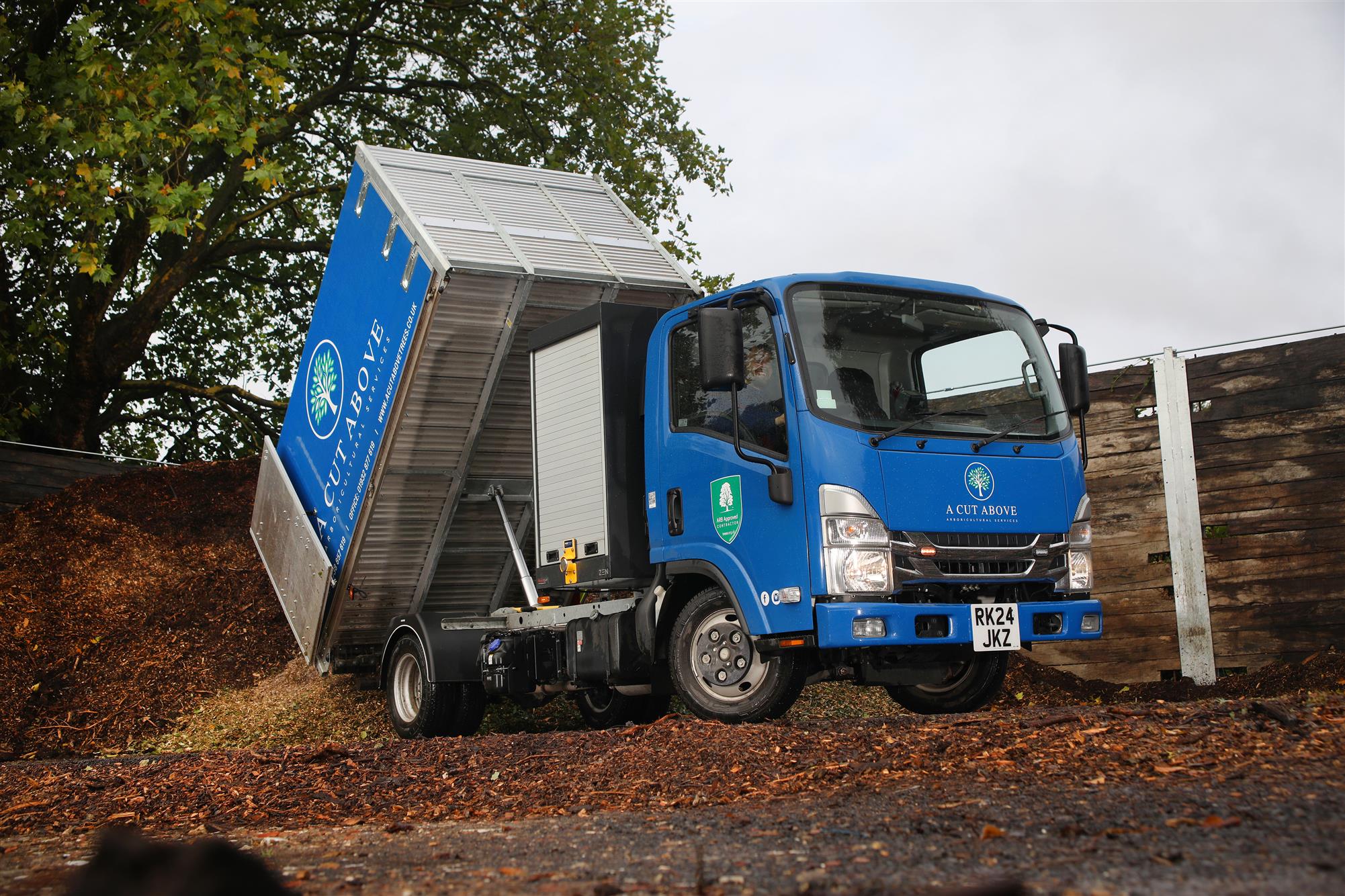 Arborists adds Isuzu Grafters to fleet - News - Commercial Motor