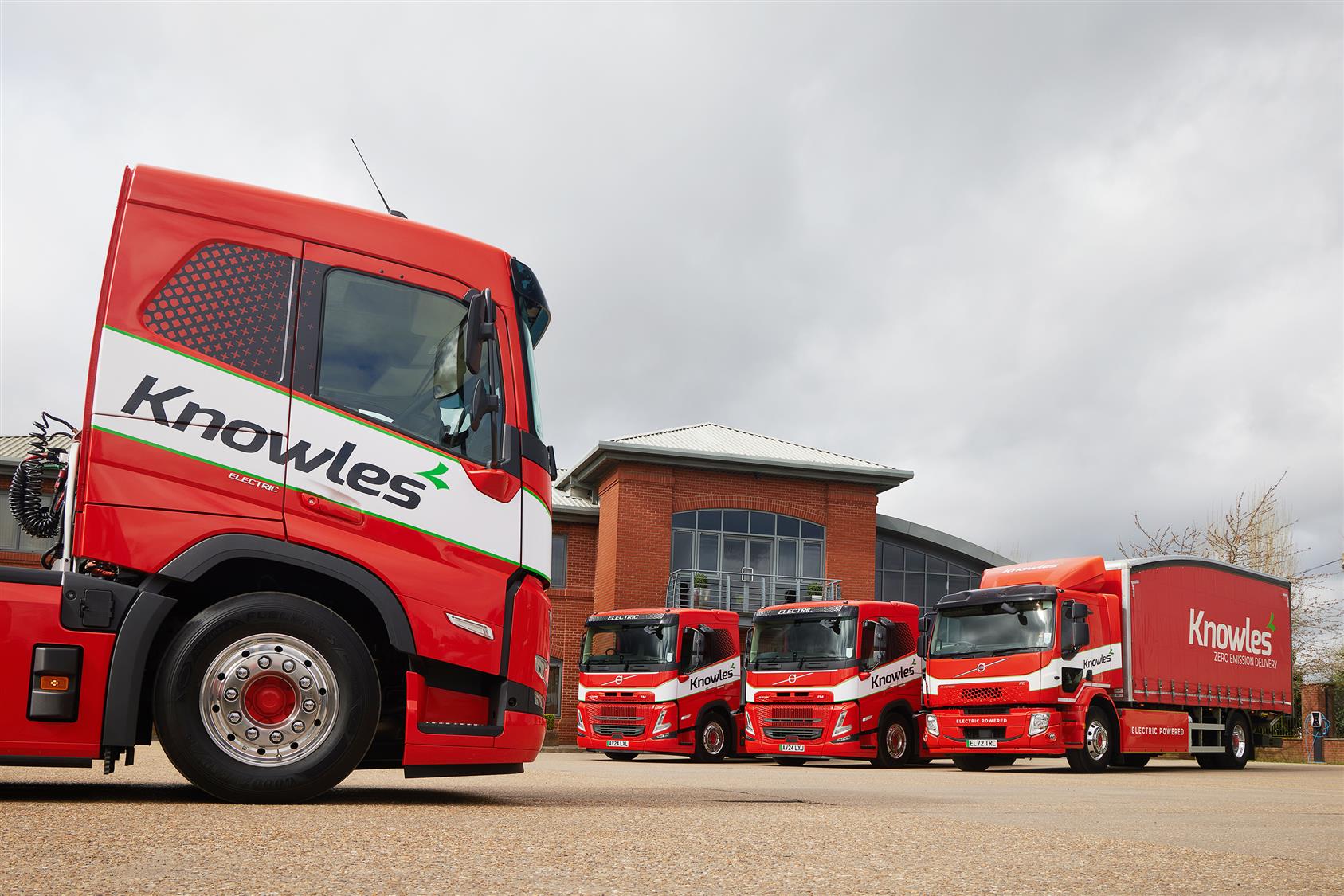 Knowles Logistics grows Volvo electric fleet - Industry News ...