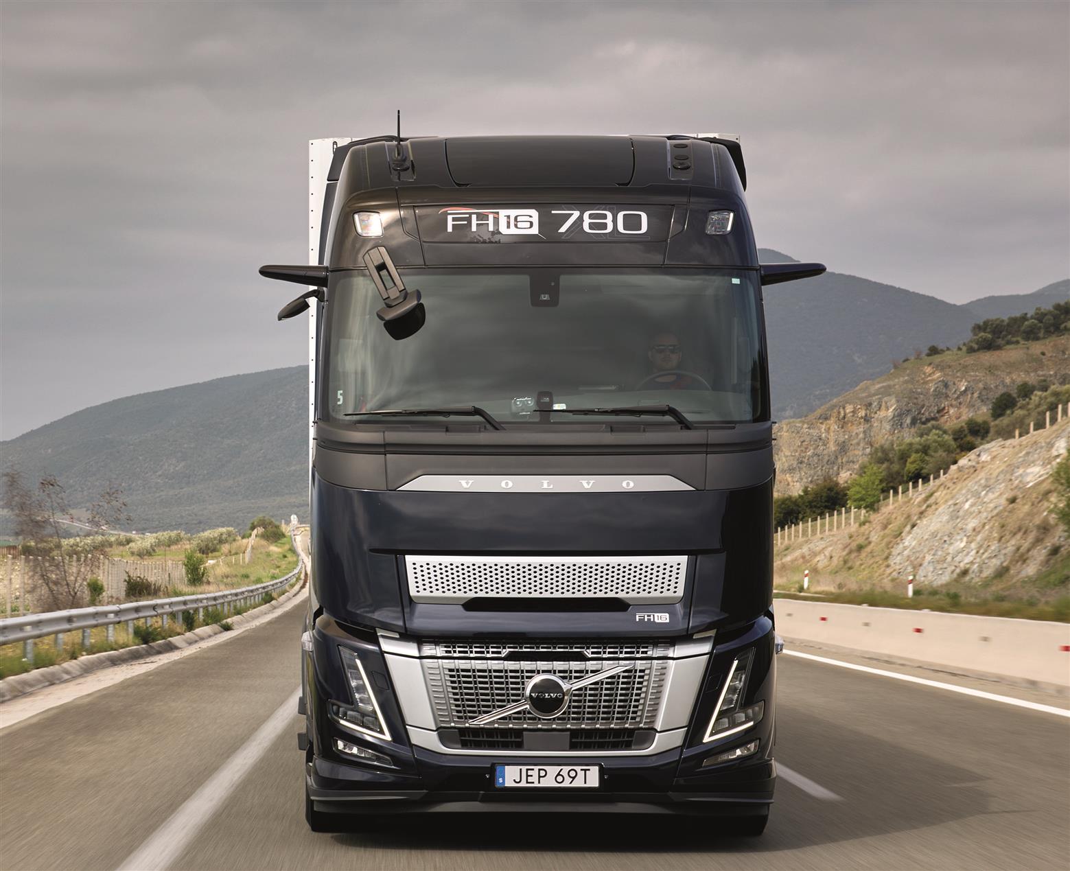 Volvo FH16 Aero 780 review - Knowledge Hub - Commercial Motor