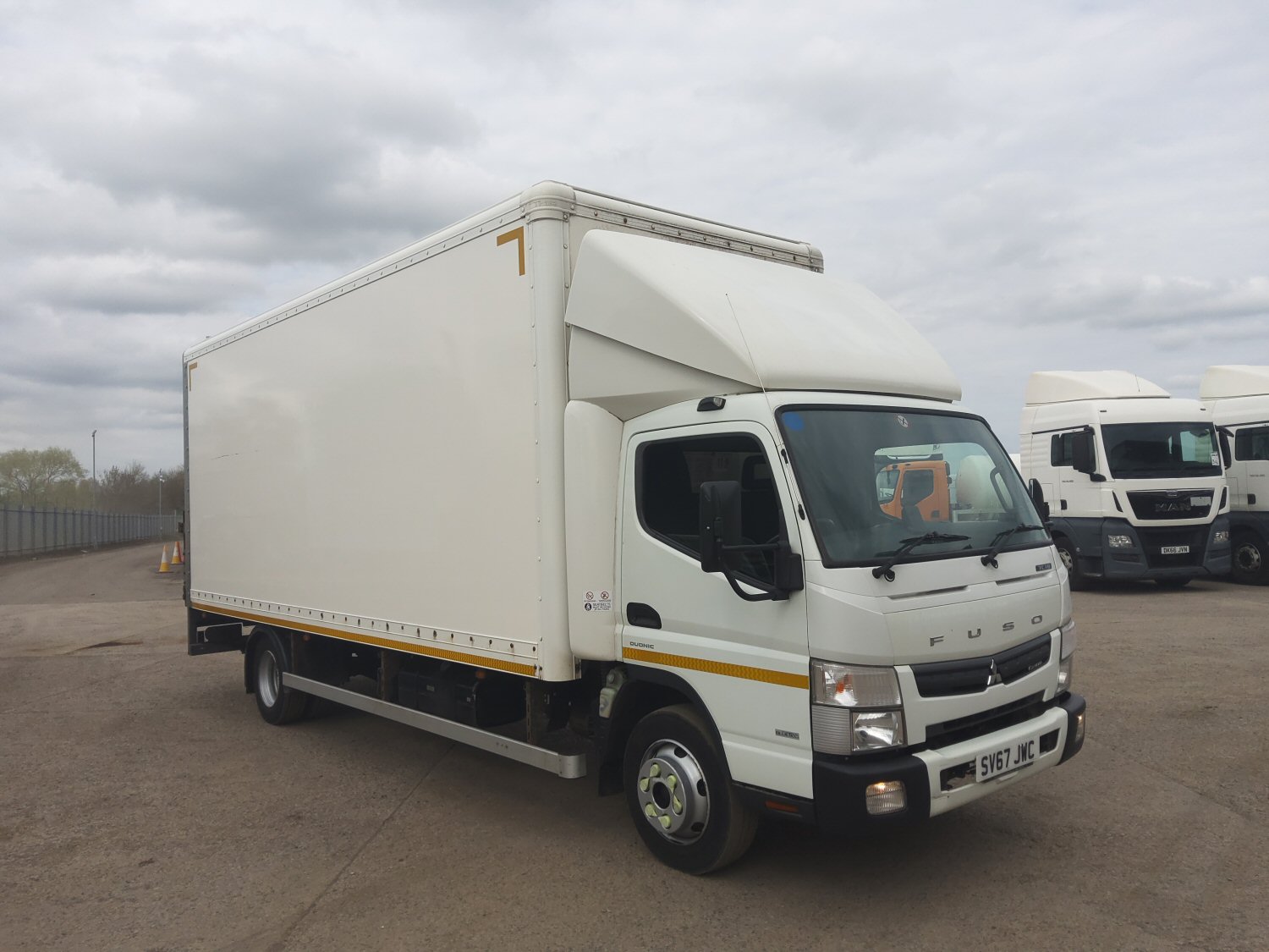 Used Mitsubishi Fuso Box for sale in the UK - Commercial Motor