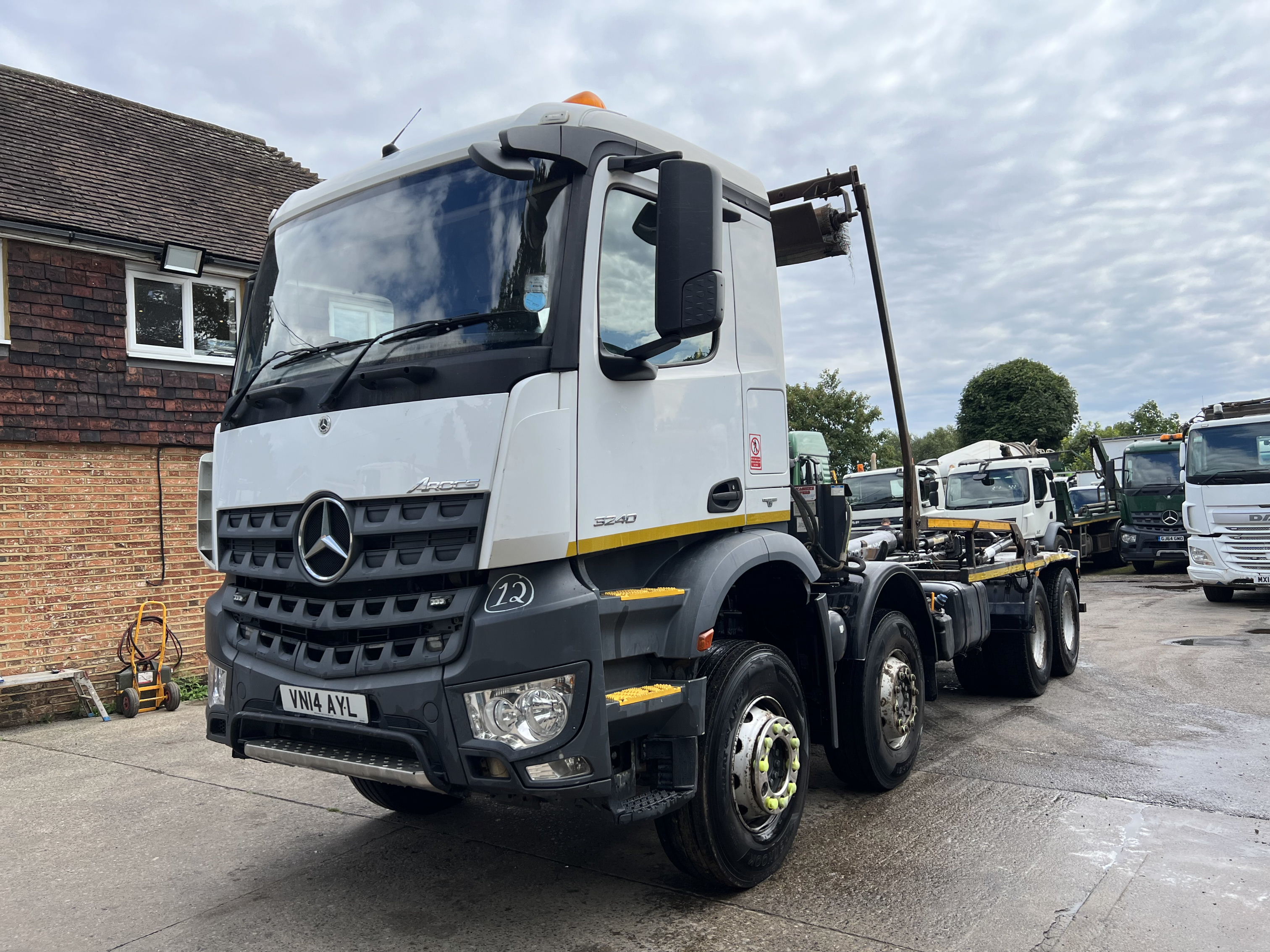 Used Mercedes-Benz hook loaders for sale in the UK - Commercial Motor