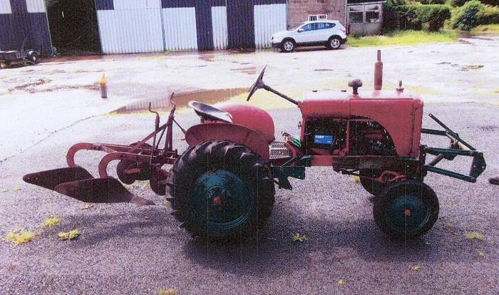 1950s BMB PRESIDENT STV 4cylinder TVO TRACTOR Serial No. STV 308404 In ...