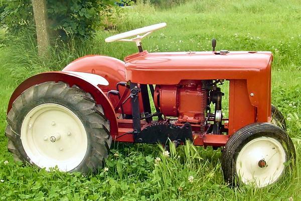 c.1958 TROJAN Mk.3 single cylinder petrol GARDEN TRACTOR Fitted with a ...