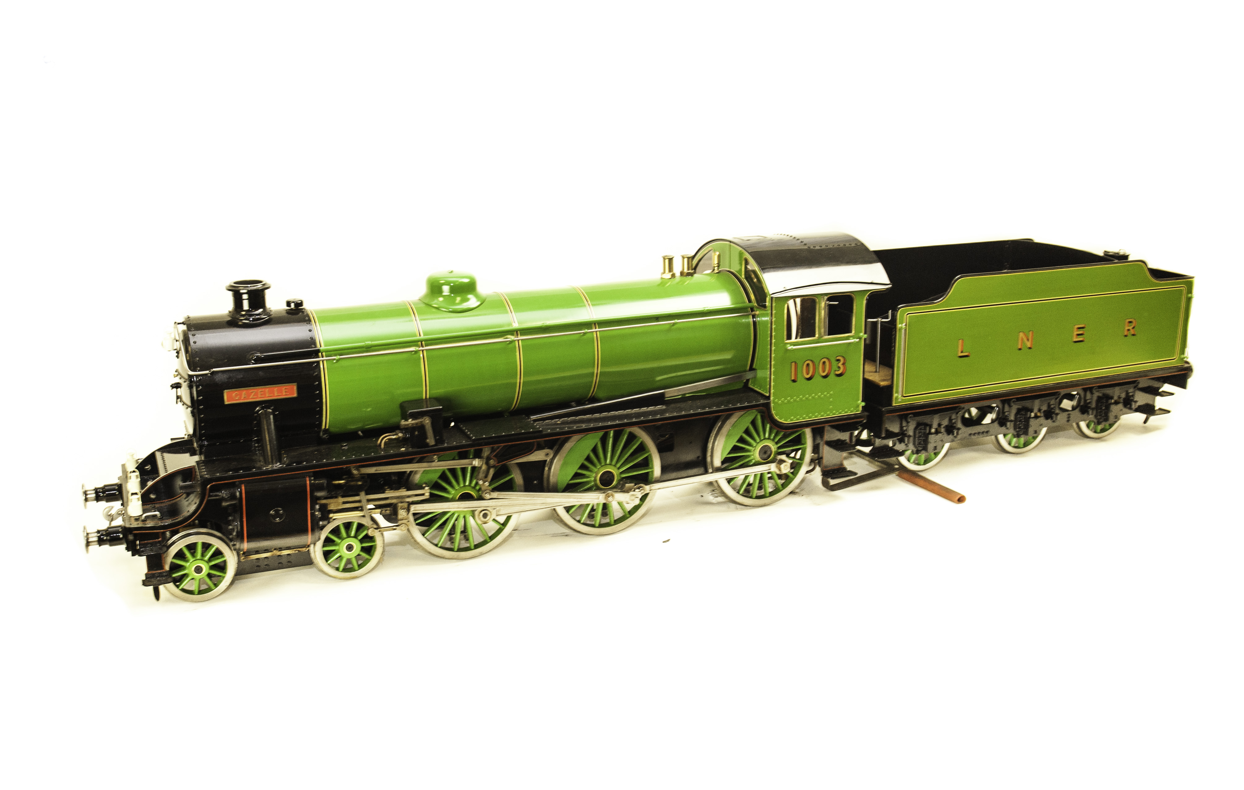 A 5in. Gauge LNER B1 class 4-6-0 locomotive and tender, painted in LNER ...