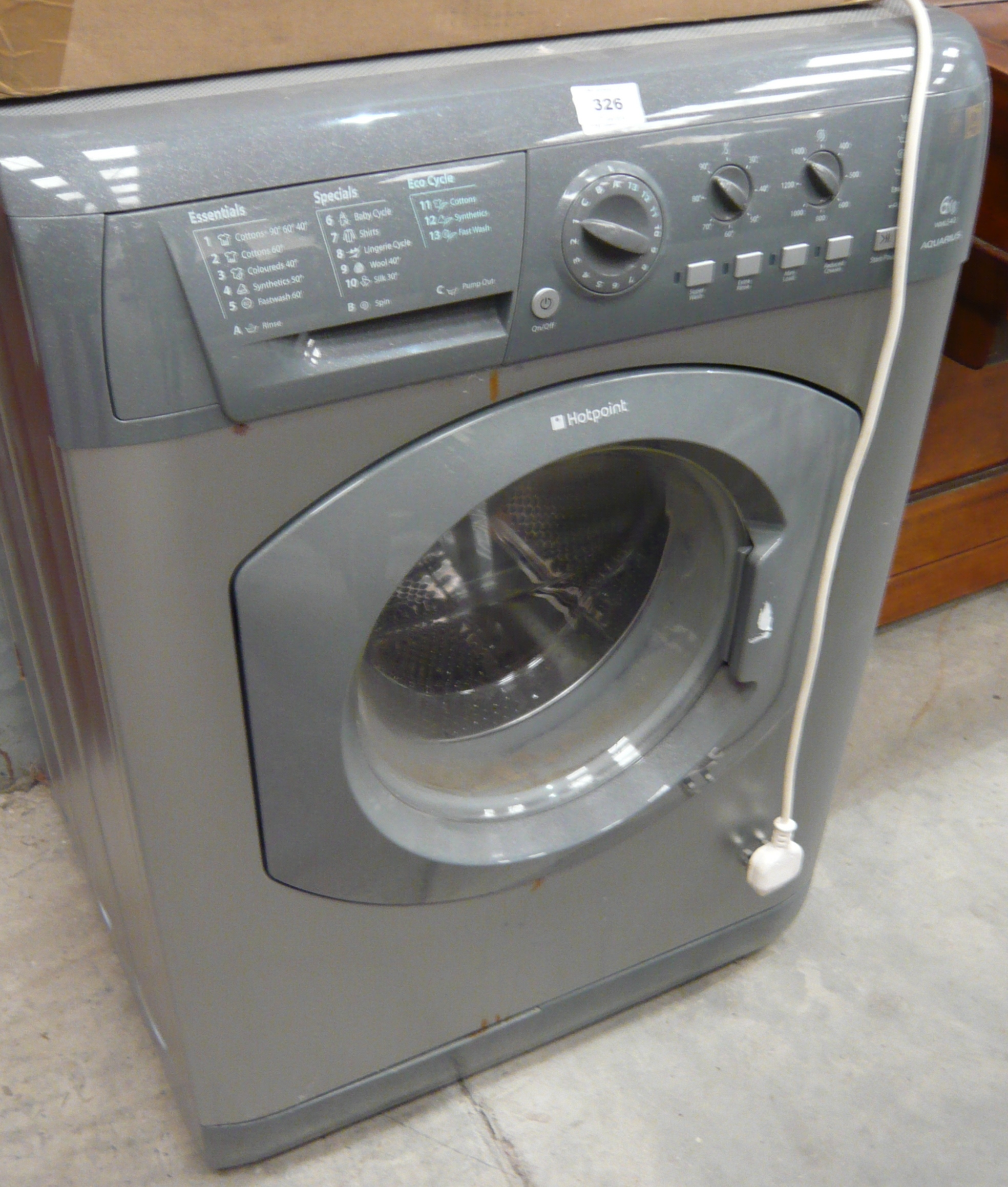A Hotpoint 6kg WML540 Aquarius washing machine