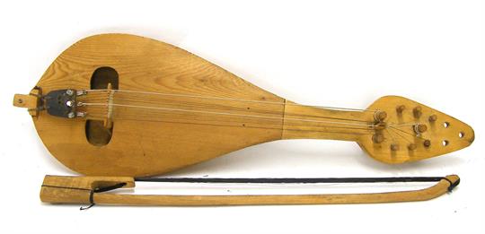 Bulgarian gadulka, 20th century, the head and pyriform body carved from ...