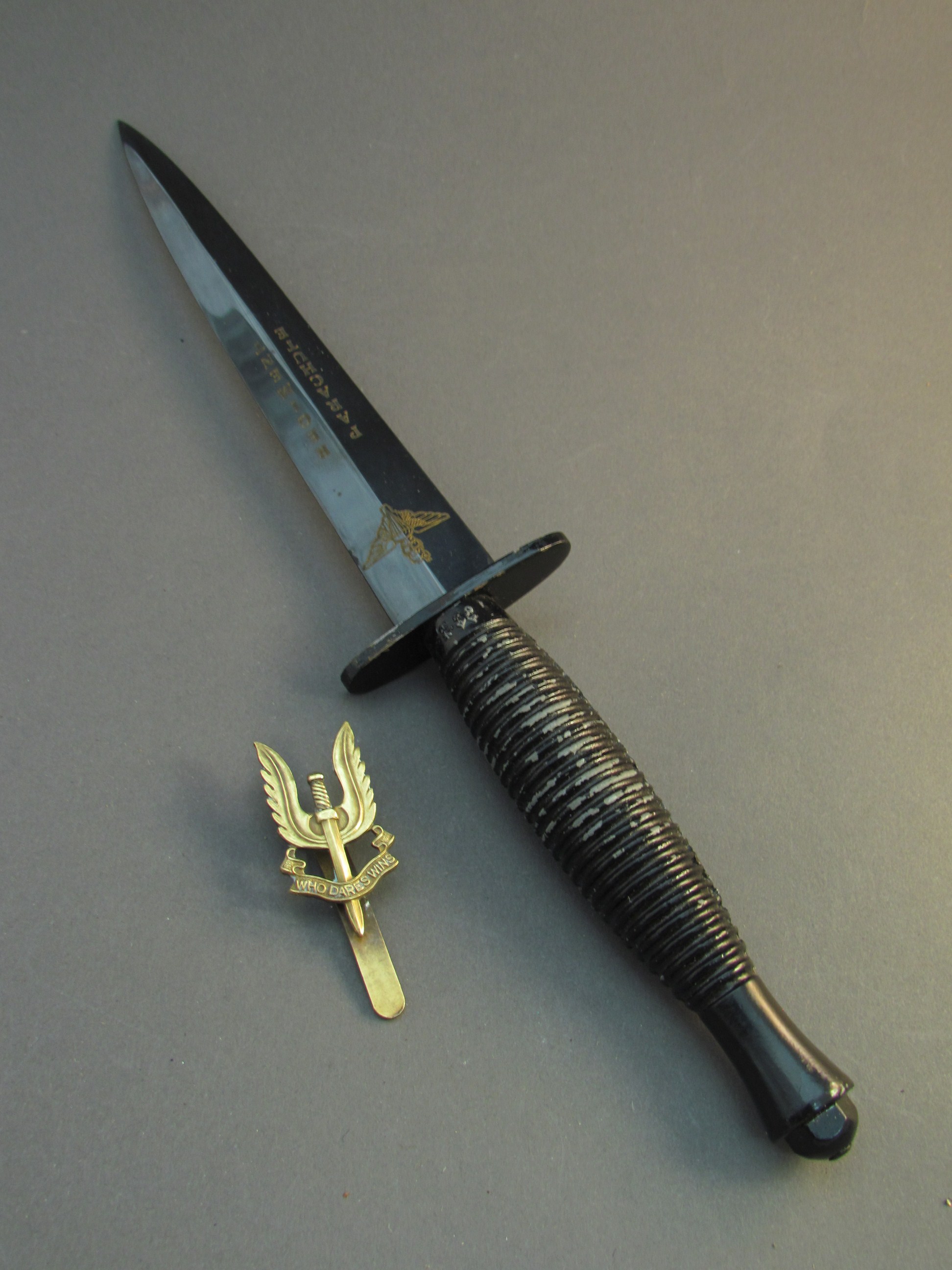 A post war commando dagger bearing parachute regiment engraving ...