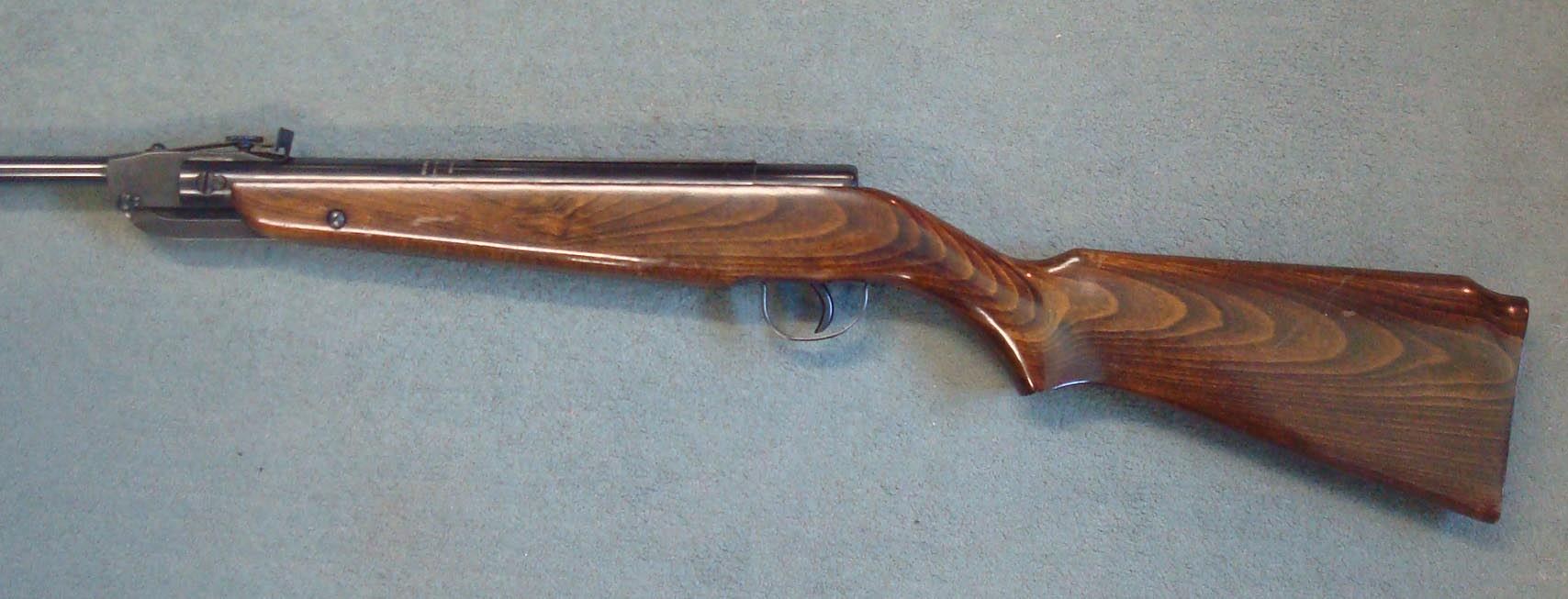 Webley & Scott 22 calibre Falcon Air Rifle: With front sight guide good ...