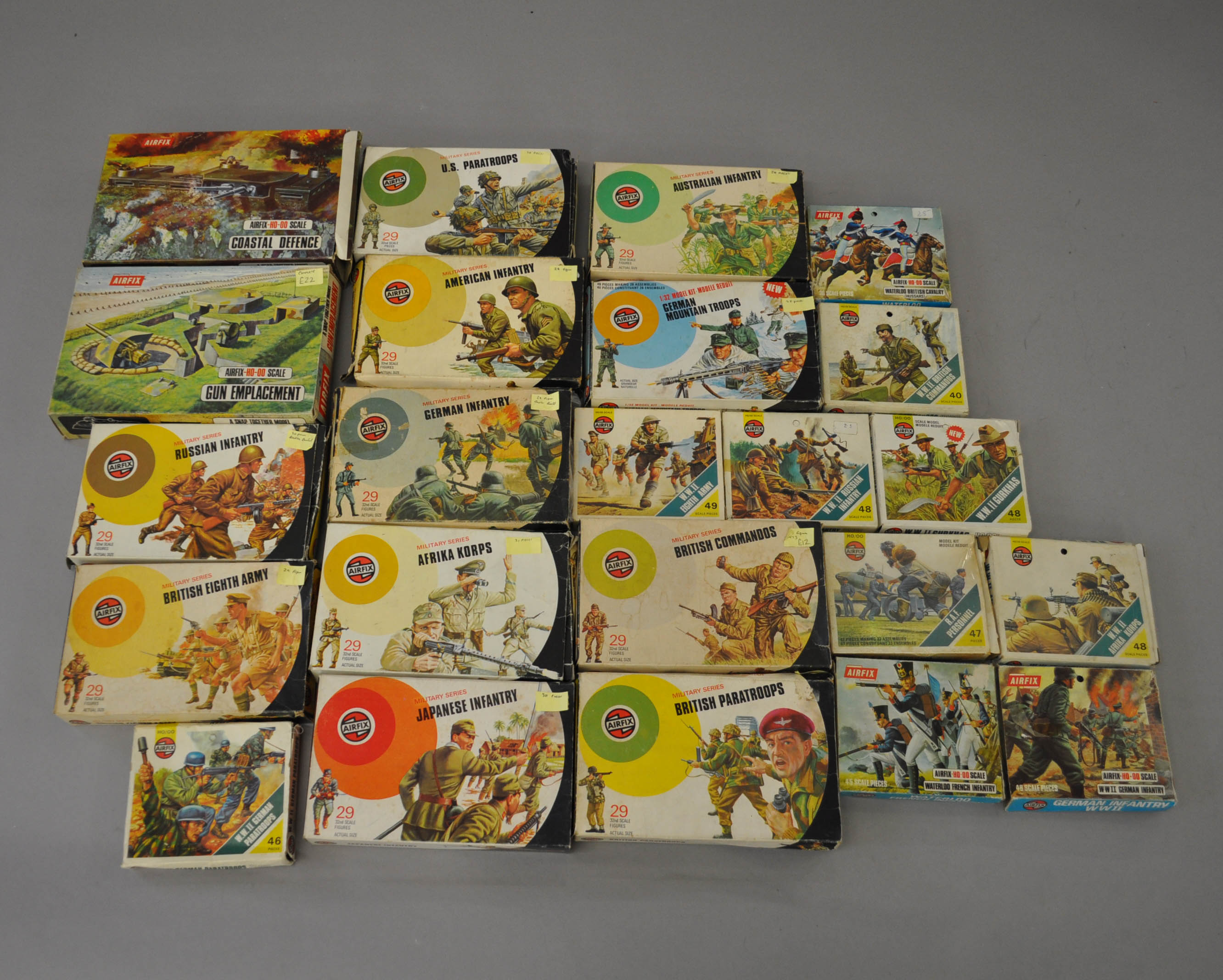 23x Airfix plastic soldier sets/accessories: all military, mostly 1/72 ...