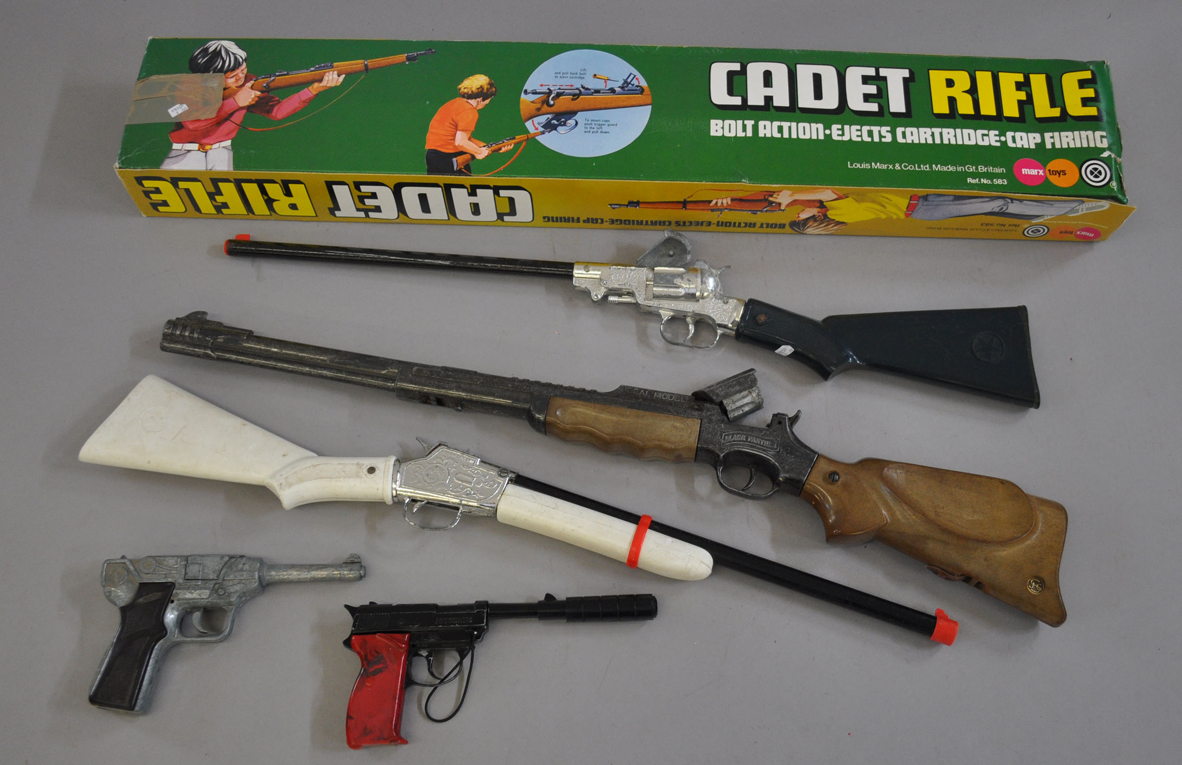Marx Toys Cadet Rifle, G in G box. Together with five unboxed toy guns ...